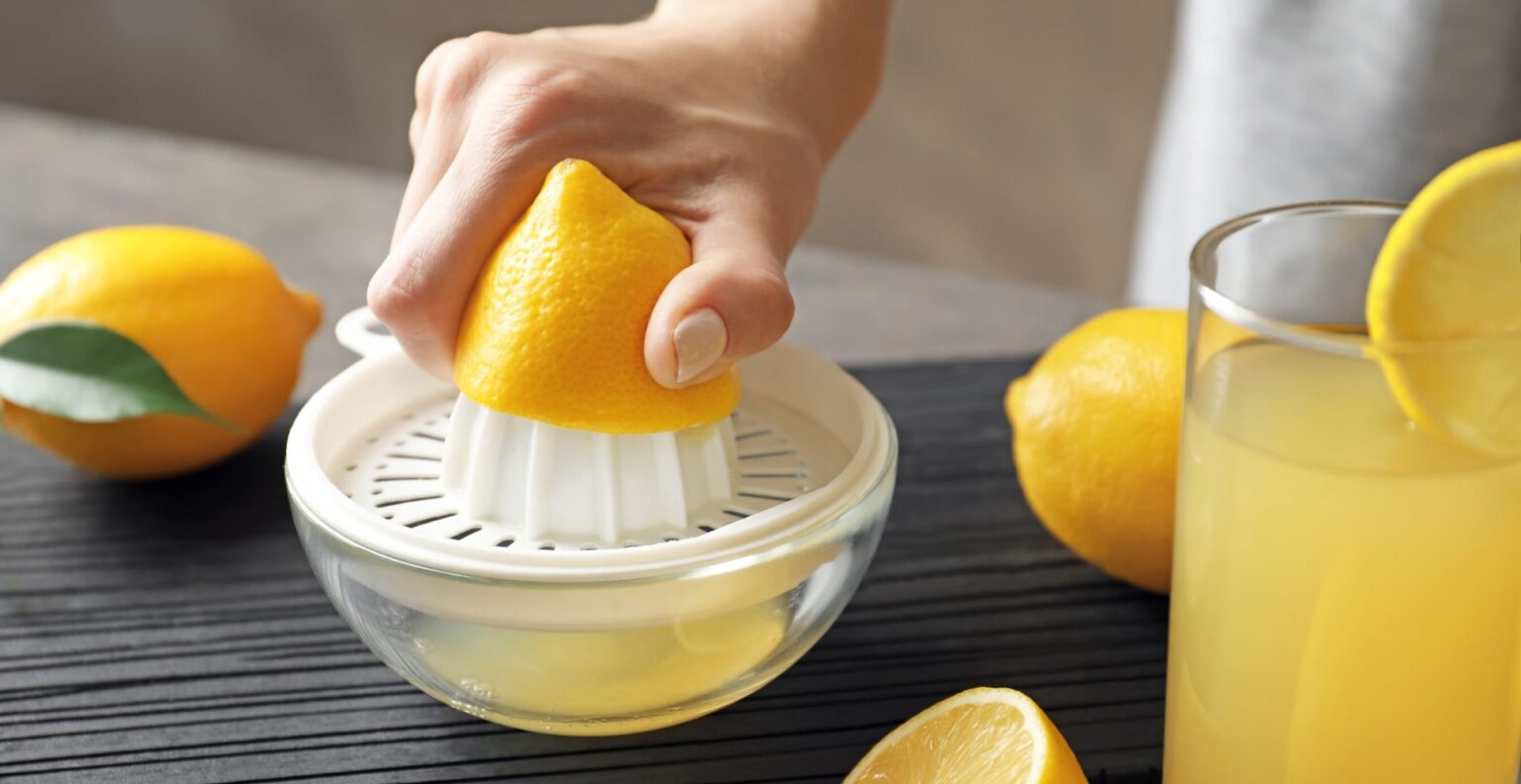 5 Best Lemon Squeezers UK (2026 Review) | Spruce Up!