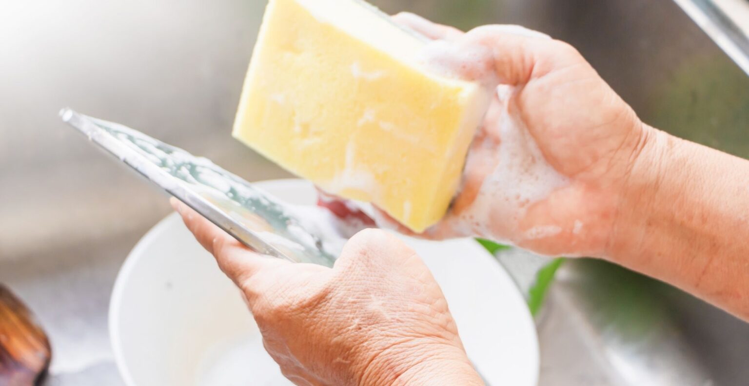 4 Best Washing Up Sponges UK (2026 Review) | Spruce Up!